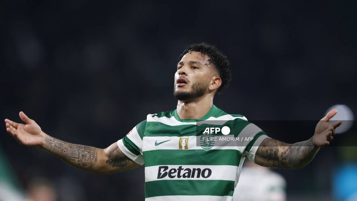 [Video] Luis Súarez y su particular gol de pecho con el Sporting