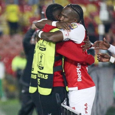Un jugador saldrá de Santa Fe y será anunciado por Águilas Doradas