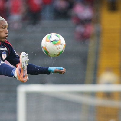 Dimayor anunció la sanción a Jermein Peña, defensa de Junior