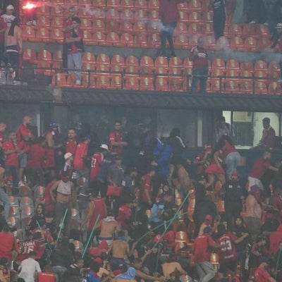 [Video] Así fue la protesta de los hinchas de Medellín ante Flamengo ...