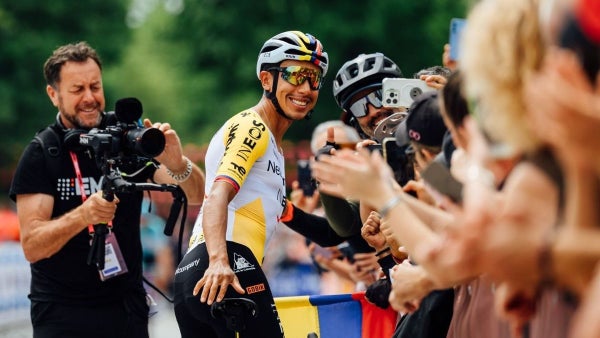 ¿Qué necesita Egan Bernal para entrar al top 10 del Giro de Italia?