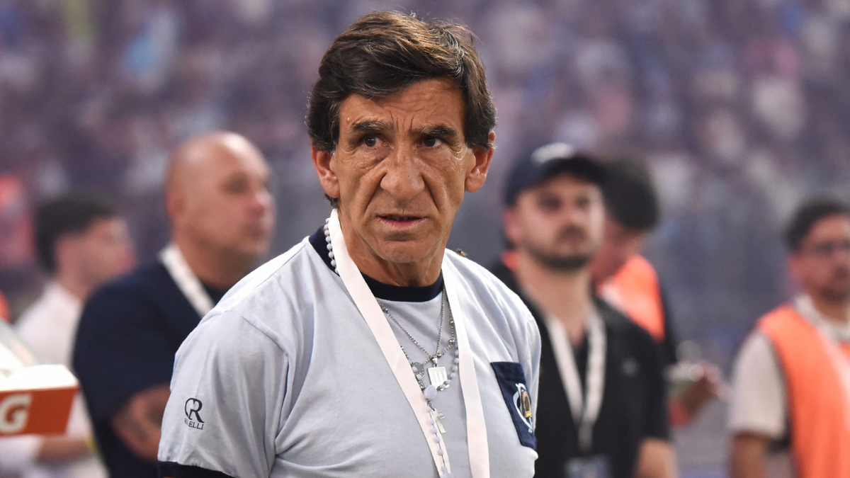 Gustavo Costas estaría cerca del FPC tras su salida de Racing
