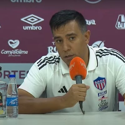 Junior pagaría millonada por la salida de César Farías