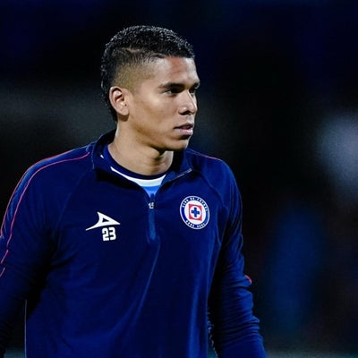 Kevin Mier listo para reforzar un histórico campeón de Champions