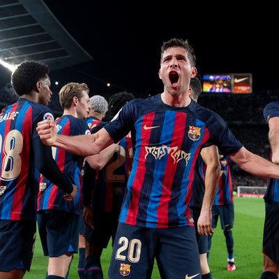 Liga española tabla de posiciones, tras Barcelona vs Real Madrid