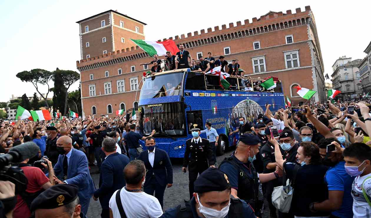 Italia presentará candidatura para hacer Eurocopa 2028 y Mundial 2030