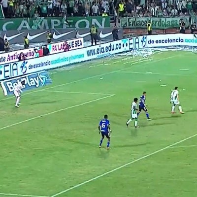 Final Liga Betplay; ida: remate al palo de Daniel Cataño